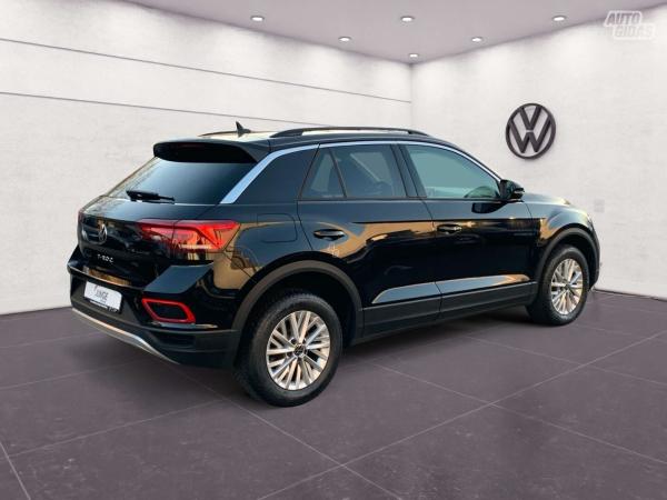 Melns Volkswagen T-Roc 2025 Kauņa, ar dzinēja tilpumu 1.00 L un nobraukumu 17 tūkst. km par 25912 €, foto 9 vietnē AUTOMOTO.COM.LV