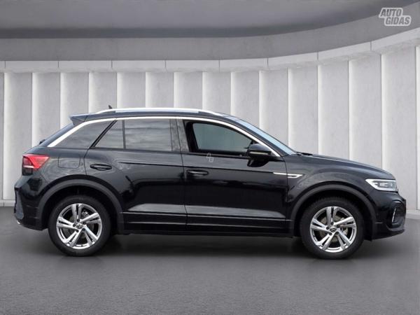 Melns Volkswagen T-Roc 2025 Kauņa, ar dzinēja tilpumu 1.50 L un nobraukumu 13 tūkst. km par 32678 €, foto 3 vietnē AUTOMOTO.COM.LV