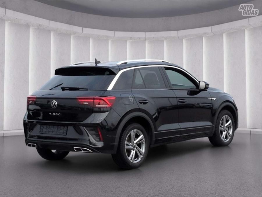 Melns Volkswagen T-Roc 2025 Kauņa, ar dzinēja tilpumu 1.50 L un nobraukumu 13 tūkst. km par 32678 €, foto 4 vietnē AUTOMOTO.COM.LV