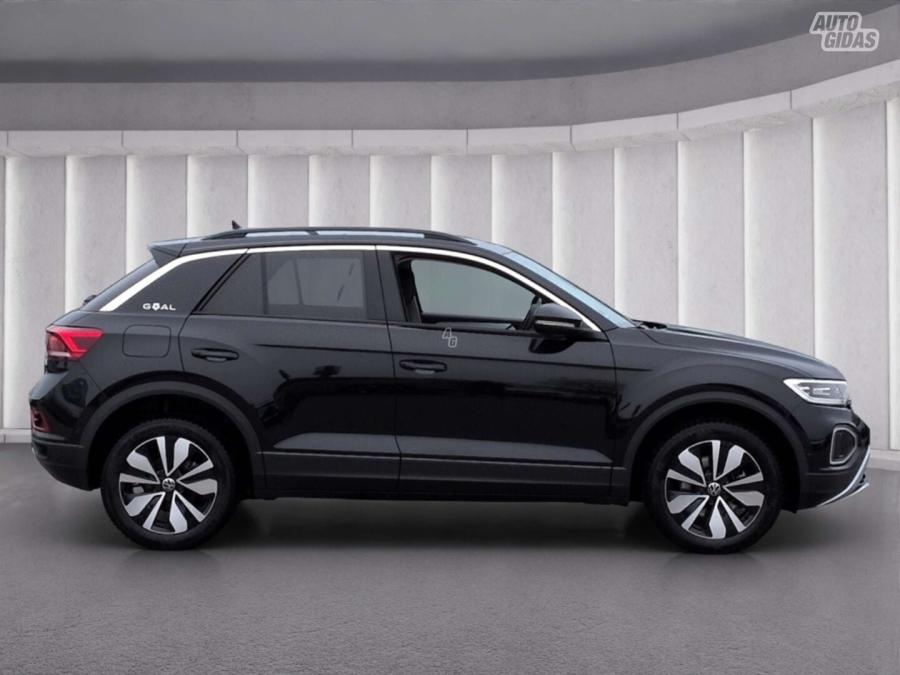 Melns Volkswagen T-Roc 2025 Kauņa, ar dzinēja tilpumu 2.00 L un nobraukumu 13 tūkst. km par 32163 €, foto 3 vietnē AUTOMOTO.COM.LV