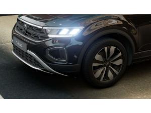Black Volkswagen T-Roc 2025 in Kaunas, with an engine capacity of 1.00 L and mileage of 25 thousand km for 27885 €, photo 6 on AUTOMOTO.COM.LV