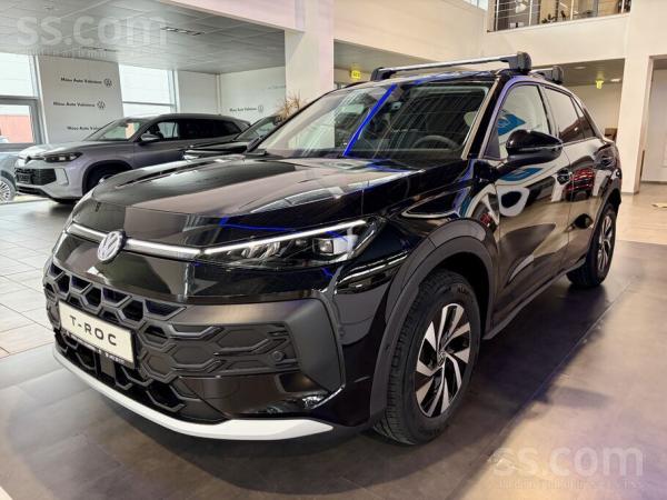 Melns Volkswagen T-Roc 2026 Valmiera, ar dzinēja tilpumu 1.50 L un nobraukumu 0 tūkst. km par 30900 €, foto 1 vietnē AUTOMOTO.COM.LV