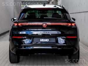 Melns Volkswagen T-Roc 2026 Rīga, ar dzinēja tilpumu 1.50 L un nobraukumu 4 tūkst. km par 35900 €, foto 8 vietnē AUTOMOTO.COM.LV