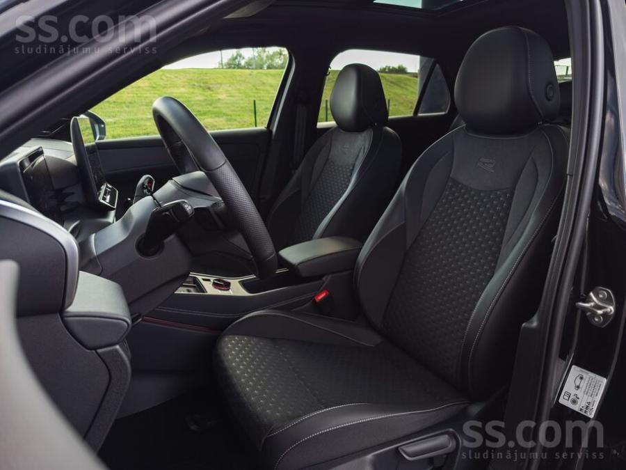 Melns Volkswagen T-Roc 2026 Rīga, ar dzinēja tilpumu 1.50 L un nobraukumu 4 tūkst. km par 35900 €, foto 12 vietnē AUTOMOTO.COM.LV