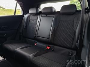 Melns Volkswagen T-Roc 2026 Rīga, ar dzinēja tilpumu 1.50 L un nobraukumu 4 tūkst. km par 35900 €, foto 14 vietnē AUTOMOTO.COM.LV