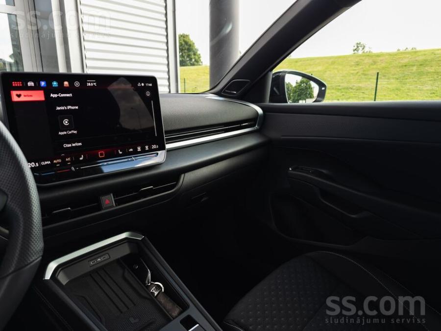 Melns Volkswagen T-Roc 2026 Rīga, ar dzinēja tilpumu 1.50 L un nobraukumu 4 tūkst. km par 35900 €, foto 17 vietnē AUTOMOTO.COM.LV