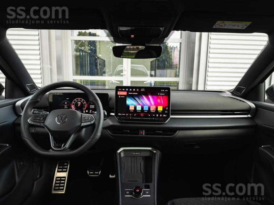 Melns Volkswagen T-Roc 2026 Rīga, ar dzinēja tilpumu 1.50 L un nobraukumu 4 tūkst. km par 35900 €, foto 25 vietnē AUTOMOTO.COM.LV