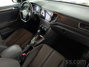 Black Volkswagen T-Roc 2019 in Riga, with an engine capacity of 2.00 L and mileage of 227 thousand km for 14900 €, photo 8 on AUTOMOTO.COM.LV