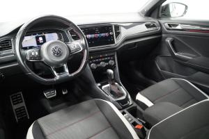 Black Volkswagen T-Roc 2019 in Tallinn, with an engine capacity of 1.50 L and mileage of 150 thousand km for 18000 €, photo 4 on AUTOMOTO.COM.LV