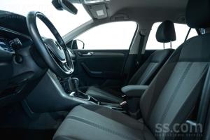 Melns Volkswagen T-Roc 2020 Rīga, ar dzinēja tilpumu 1.50 L un nobraukumu 82 tūkst. km par 17900 €, foto 6 vietnē AUTOMOTO.COM.LV