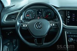 Melns Volkswagen T-Roc 2020 Rīga, ar dzinēja tilpumu 1.50 L un nobraukumu 82 tūkst. km par 17900 €, foto 12 vietnē AUTOMOTO.COM.LV