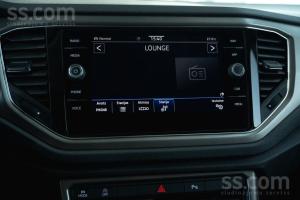 Melns Volkswagen T-Roc 2020 Rīga, ar dzinēja tilpumu 1.50 L un nobraukumu 82 tūkst. km par 17900 €, foto 20 vietnē AUTOMOTO.COM.LV