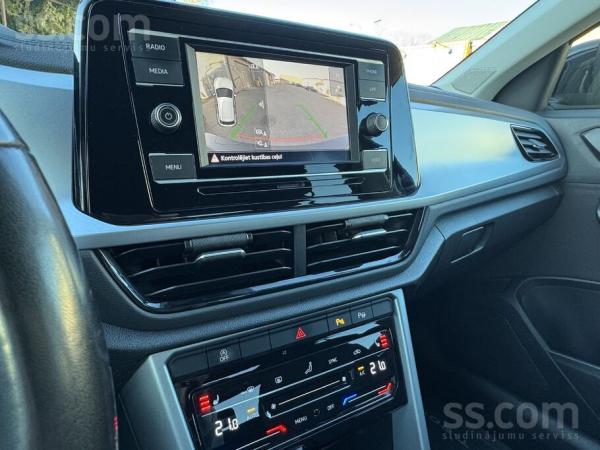 Black Volkswagen T-Roc 2022 in Jelgava, with an engine capacity of 1.50 L and mileage of 0 thousand km for 18700 €, photo 10 on AUTOMOTO.COM.LV