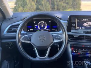 Melns Volkswagen T-Roc 2022 Jelgava, ar dzinēja tilpumu 1.50 L un nobraukumu 0 tūkst. km par 18700 €, foto 13 vietnē AUTOMOTO.COM.LV