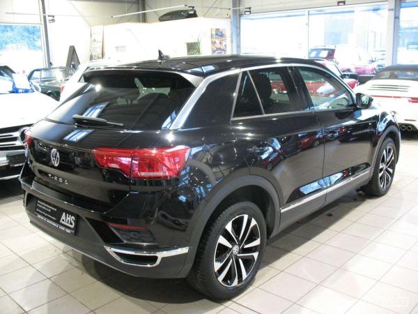 Melns Volkswagen T-Roc 2020 Kauņa, ar dzinēja tilpumu 2.00 L un nobraukumu 69 tūkst. km par 23935 €, foto 3 vietnē AUTOMOTO.COM.LV