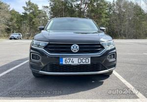 Melns Volkswagen T-Roc 2019 Tallina, ar dzinēja tilpumu 1.50 L un nobraukumu 205 tūkst. km par 13500 €, foto 3 vietnē AUTOMOTO.COM.LV
