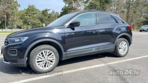 Melns Volkswagen T-Roc 2019 Tallina, ar dzinēja tilpumu 1.50 L un nobraukumu 205 tūkst. km par 13500 €, foto 7 vietnē AUTOMOTO.COM.LV
