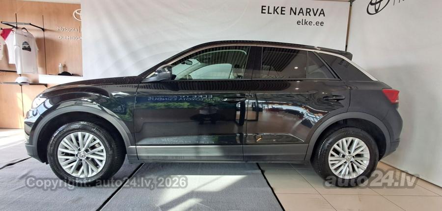 Melns Volkswagen T-Roc 2019 Narva, ar dzinēja tilpumu 1.00 L un nobraukumu 88 tūkst. km par 13900 €, foto 4 vietnē AUTOMOTO.COM.LV