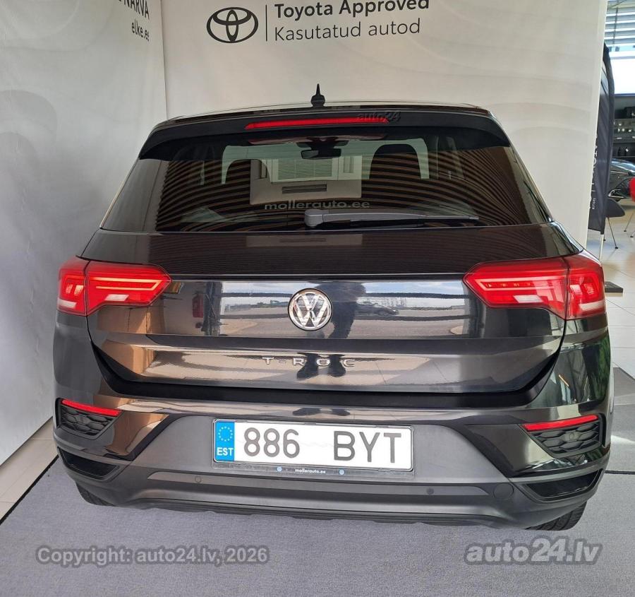 Melns Volkswagen T-Roc 2019 Narva, ar dzinēja tilpumu 1.00 L un nobraukumu 88 tūkst. km par 13900 €, foto 7 vietnē AUTOMOTO.COM.LV
