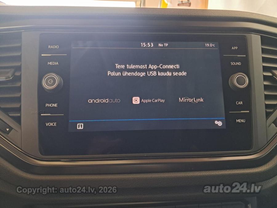 Melns Volkswagen T-Roc 2019 Narva, ar dzinēja tilpumu 1.00 L un nobraukumu 88 tūkst. km par 13900 €, foto 17 vietnē AUTOMOTO.COM.LV