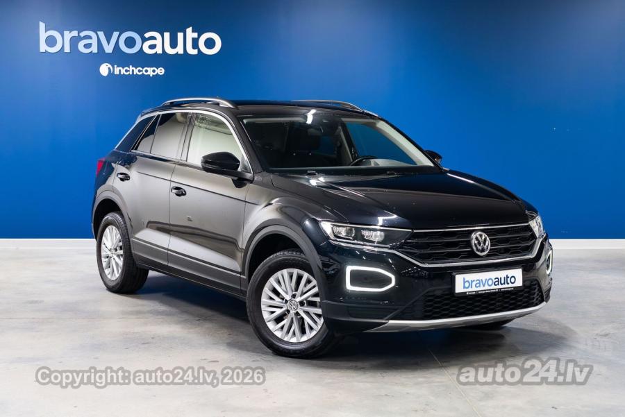 Black Volkswagen T-Roc 2019 in Tallinn, with an engine capacity of 1.50 L and mileage of 27 thousand km for 20900 €, photo 3 on AUTOMOTO.COM.LV