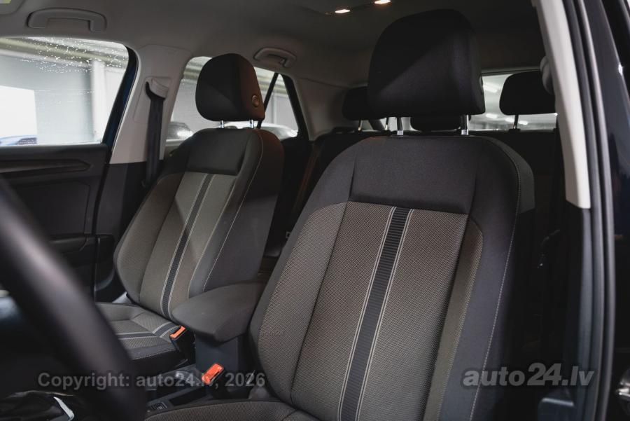 Black Volkswagen T-Roc 2019 in Tallinn, with an engine capacity of 1.50 L and mileage of 27 thousand km for 20900 €, photo 14 on AUTOMOTO.COM.LV