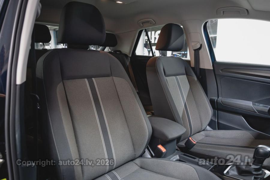 Black Volkswagen T-Roc 2019 in Tallinn, with an engine capacity of 1.50 L and mileage of 27 thousand km for 20900 €, photo 17 on AUTOMOTO.COM.LV