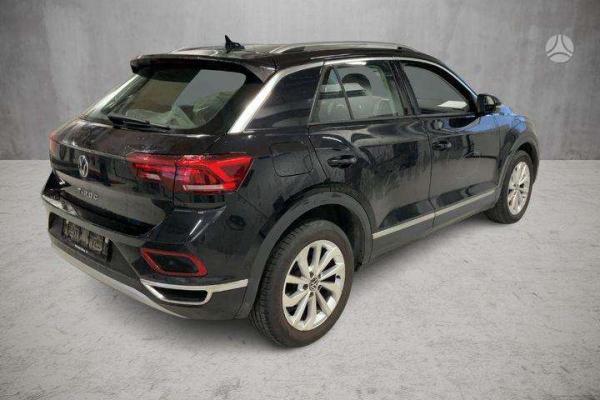 Black Volkswagen T-Roc 2022 in Vilnius, with an engine capacity of 0.00 L and mileage of 95 thousand km for 22746 €, photo 2 on AUTOMOTO.COM.LV