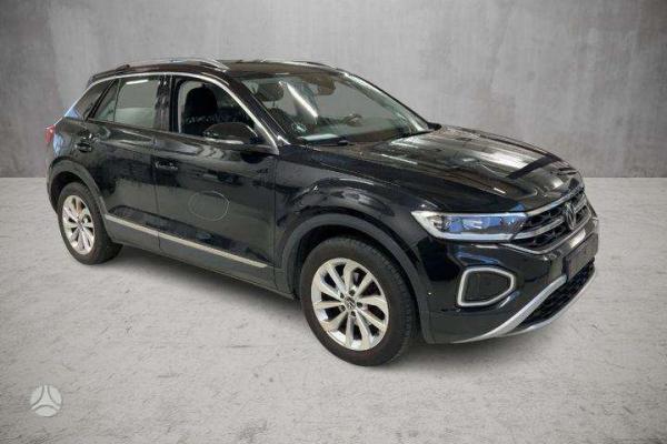 Black Volkswagen T-Roc 2022 in Vilnius, with an engine capacity of 0.00 L and mileage of 95 thousand km for 22746 €, photo 3 on AUTOMOTO.COM.LV