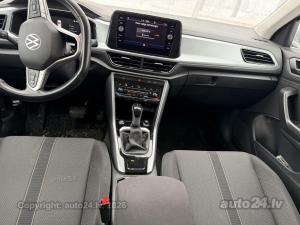 Melns Volkswagen T-Roc 2024 Tartu, ar dzinēja tilpumu 1.50 L un nobraukumu 37 tūkst. km par 25500 €, foto 6 vietnē AUTOMOTO.COM.LV