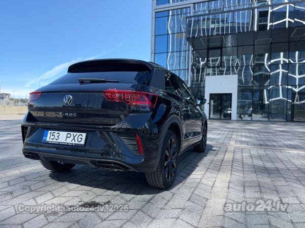 Black Volkswagen T-Roc 2024 in Tallinn, with an engine capacity of 1.50 L and mileage of 37 thousand km for 24900 €, photo 3 on AUTOMOTO.COM.LV