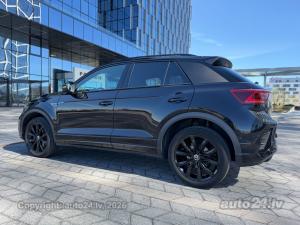 Black Volkswagen T-Roc 2024 in Tallinn, with an engine capacity of 1.50 L and mileage of 37 thousand km for 24900 €, photo 5 on AUTOMOTO.COM.LV