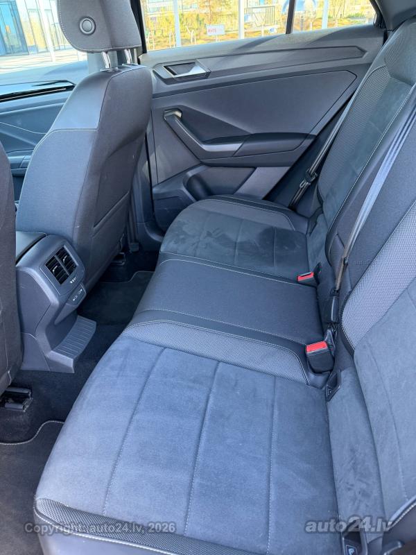 Black Volkswagen T-Roc 2024 in Tallinn, with an engine capacity of 1.50 L and mileage of 37 thousand km for 24900 €, photo 8 on AUTOMOTO.COM.LV