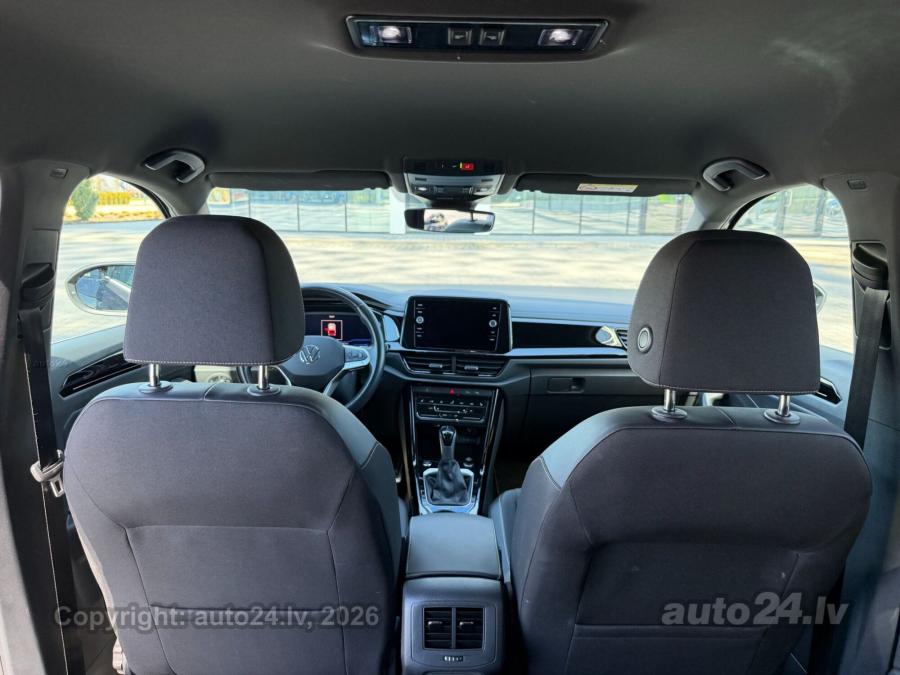 Black Volkswagen T-Roc 2024 in Tallinn, with an engine capacity of 1.50 L and mileage of 37 thousand km for 24900 €, photo 14 on AUTOMOTO.COM.LV