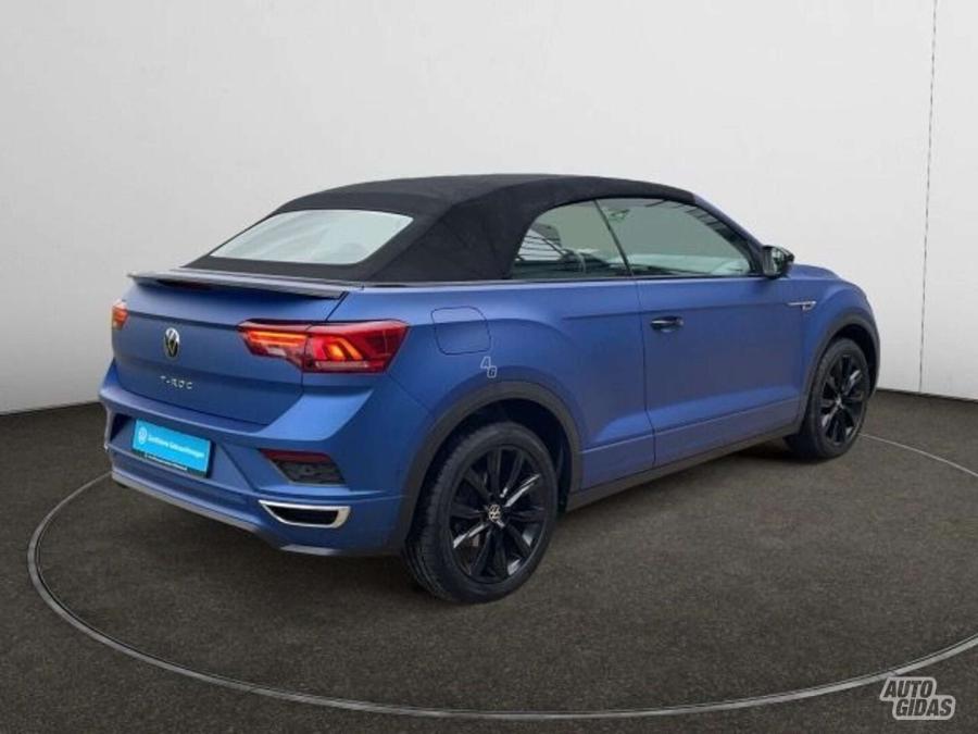 Blue Volkswagen T-Roc 2021 in Kaunas, with an engine capacity of 1.50 L and mileage of 40 thousand km for 29333 €, photo 5 on AUTOMOTO.COM.LV