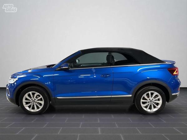 Blue Volkswagen T-Roc 2022 in Kaunas, with an engine capacity of 1.50 L and mileage of 52 thousand km for 27878 €, photo 7 on AUTOMOTO.COM.LV