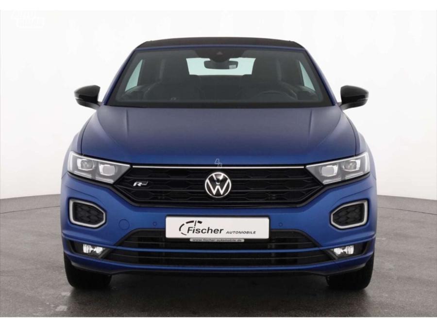 Blue Volkswagen T-Roc 2022 in Kaunas, with an engine capacity of 1.50 L and mileage of 29 thousand km for 31608 €, photo 3 on AUTOMOTO.COM.LV