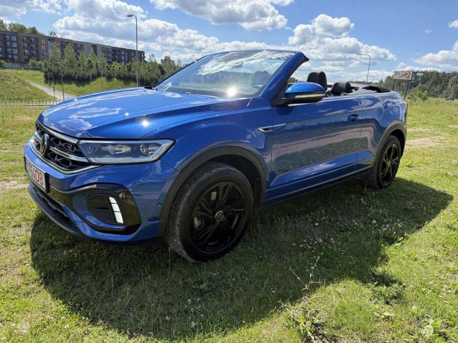 Zils Volkswagen T-Roc 2025 Viļņa, ar dzinēja tilpumu 1.50 L un nobraukumu 21 tūkst. km par 32200 €, foto 1 vietnē AUTOMOTO.COM.LV