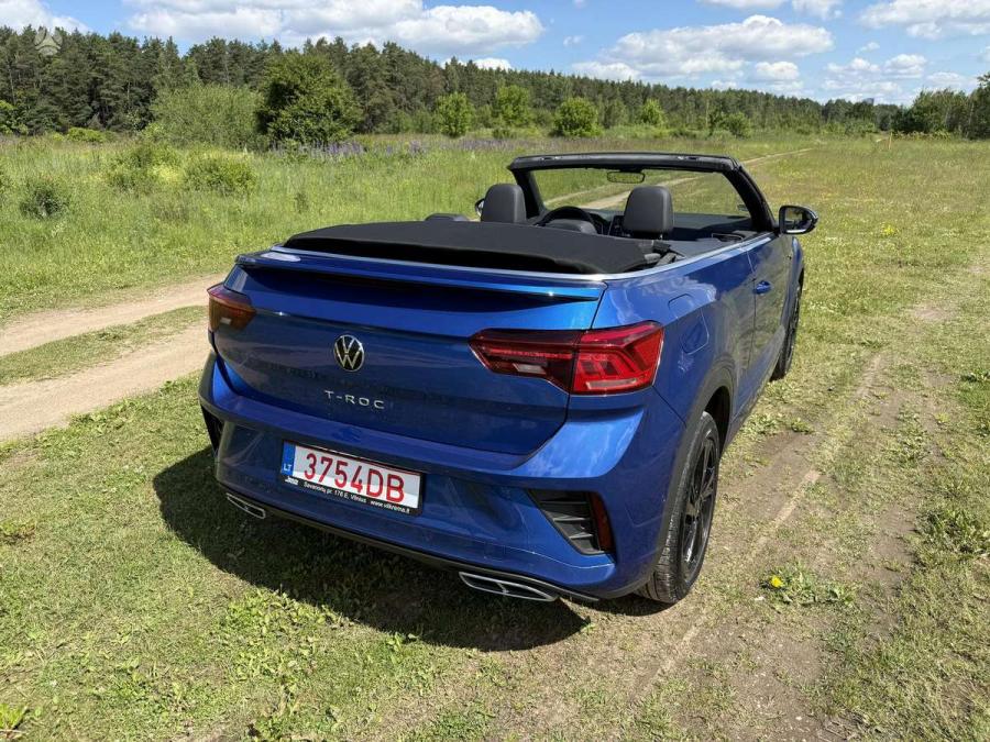 Zils Volkswagen T-Roc 2025 Viļņa, ar dzinēja tilpumu 1.50 L un nobraukumu 21 tūkst. km par 32200 €, foto 28 vietnē AUTOMOTO.COM.LV