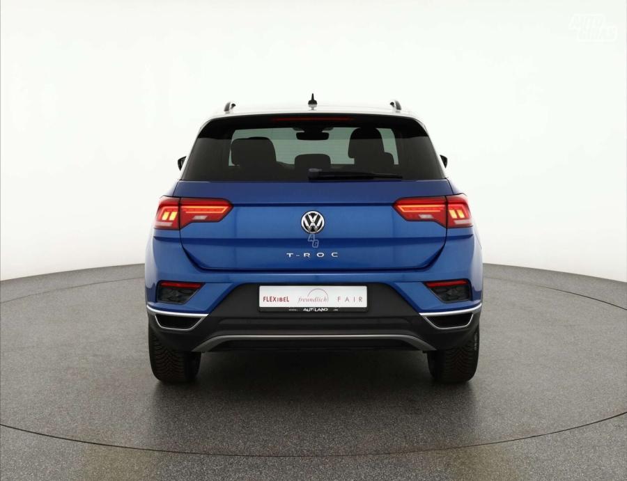 Zils Volkswagen T-Roc 2018 Kauņa, ar dzinēja tilpumu 1.50 L un nobraukumu 69 tūkst. km par 22390 €, foto 4 vietnē AUTOMOTO.COM.LV