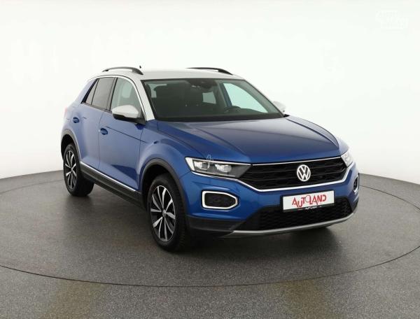 Blue Volkswagen T-Roc 2018 in Kaunas, with an engine capacity of 1.50 L and mileage of 69 thousand km for 22390 €, photo 7 on AUTOMOTO.COM.LV