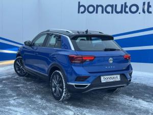 Blue Volkswagen T-Roc 2018 in Kaunas, with an engine capacity of 1.97 L and mileage of 210 thousand km for 15450 €, photo 4 on AUTOMOTO.COM.LV