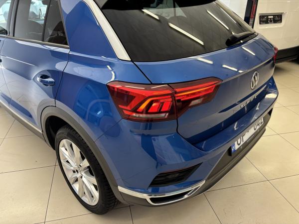 Zils Volkswagen T-Roc 2018 Rīga, ar dzinēja tilpumu 2.00 L un nobraukumu 156 tūkst. km par 1450000 €, foto 6 vietnē AUTOMOTO.COM.LV