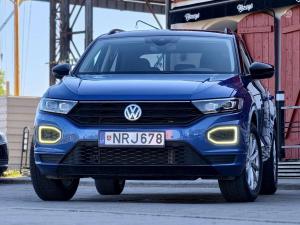 Zils Volkswagen T-Roc 2018 Klaipėda, ar dzinēja tilpumu 1.50 L un nobraukumu 179 tūkst. km par 15200 €, foto 3 vietnē AUTOMOTO.COM.LV