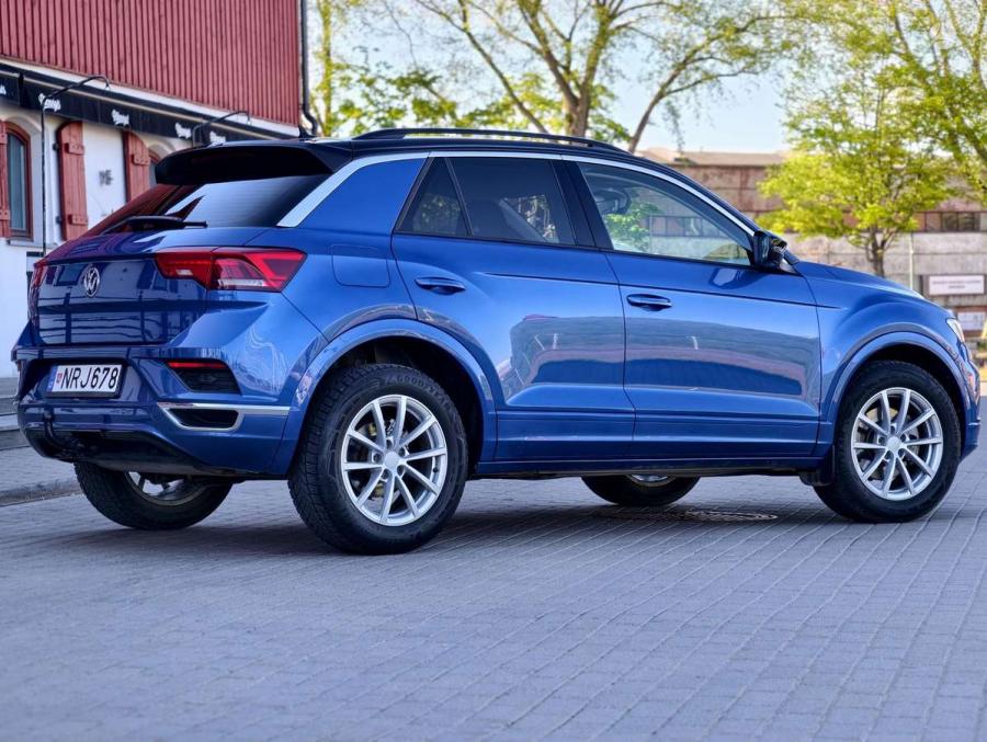 Zils Volkswagen T-Roc 2018 Klaipėda, ar dzinēja tilpumu 1.50 L un nobraukumu 179 tūkst. km par 15200 €, foto 4 vietnē AUTOMOTO.COM.LV