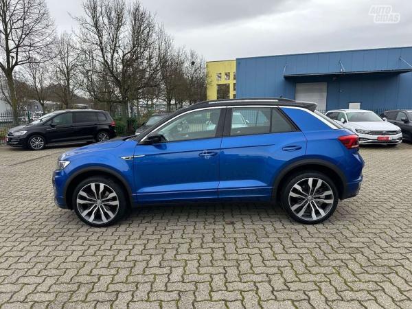 Blue Volkswagen T-Roc 2019 in Kaunas, with an engine capacity of 1.50 L and mileage of 72 thousand km for 23420 €, photo 3 on AUTOMOTO.COM.LV