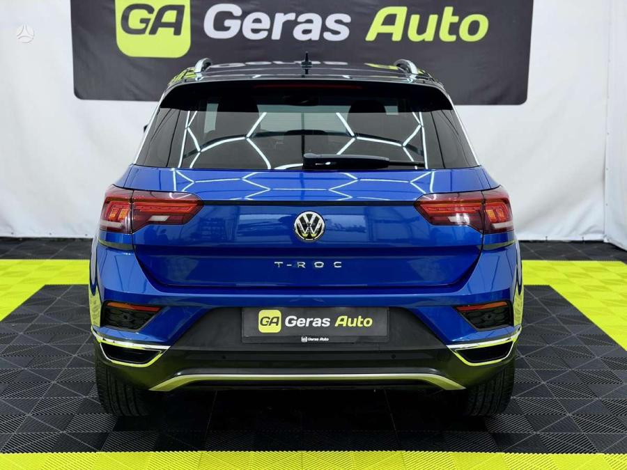 Zils Volkswagen T-Roc 2019 Viļņa, ar dzinēja tilpumu 1.50 L un nobraukumu 70 tūkst. km par 18950 €, foto 5 vietnē AUTOMOTO.COM.LV