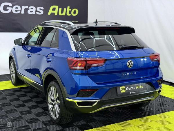 Zils Volkswagen T-Roc 2019 Viļņa, ar dzinēja tilpumu 1.50 L un nobraukumu 70 tūkst. km par 18950 €, foto 6 vietnē AUTOMOTO.COM.LV