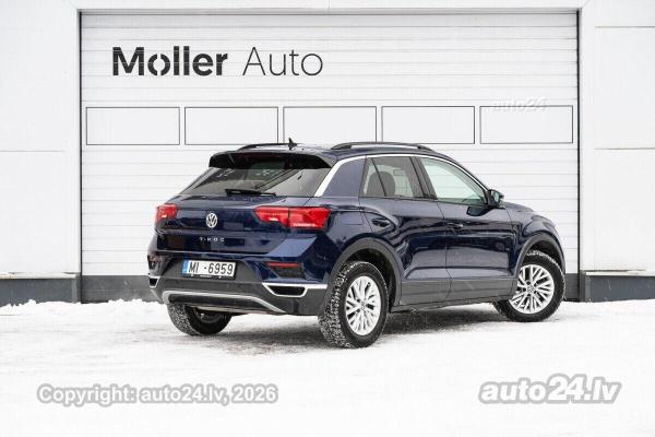 Zils Volkswagen T-Roc 2019 Rīga, ar dzinēja tilpumu 2.00 L un nobraukumu 58 tūkst. km par 17850 €, foto 4 vietnē AUTOMOTO.COM.LV