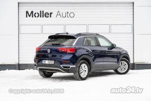 Zils Volkswagen T-Roc 2019 Rīga, ar dzinēja tilpumu 2.00 L un nobraukumu 58 tūkst. km par 17850 €, foto 4 vietnē AUTOMOTO.COM.LV